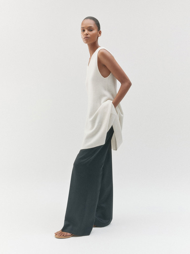 LISA YANG Official Website | A Complete Cashmere Wardrobe