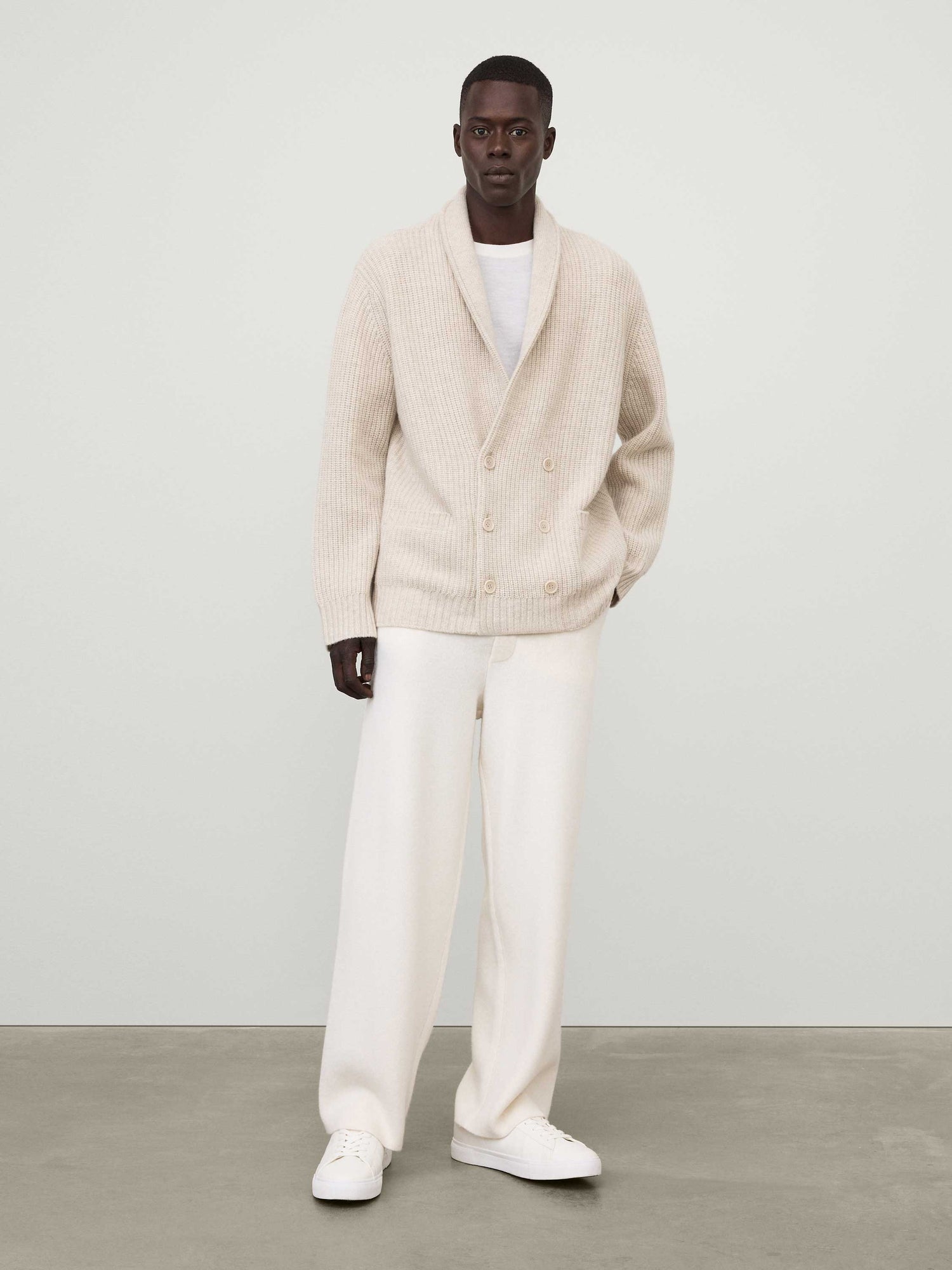 LISA YANG Official Website | A Complete Cashmere Wardrobe